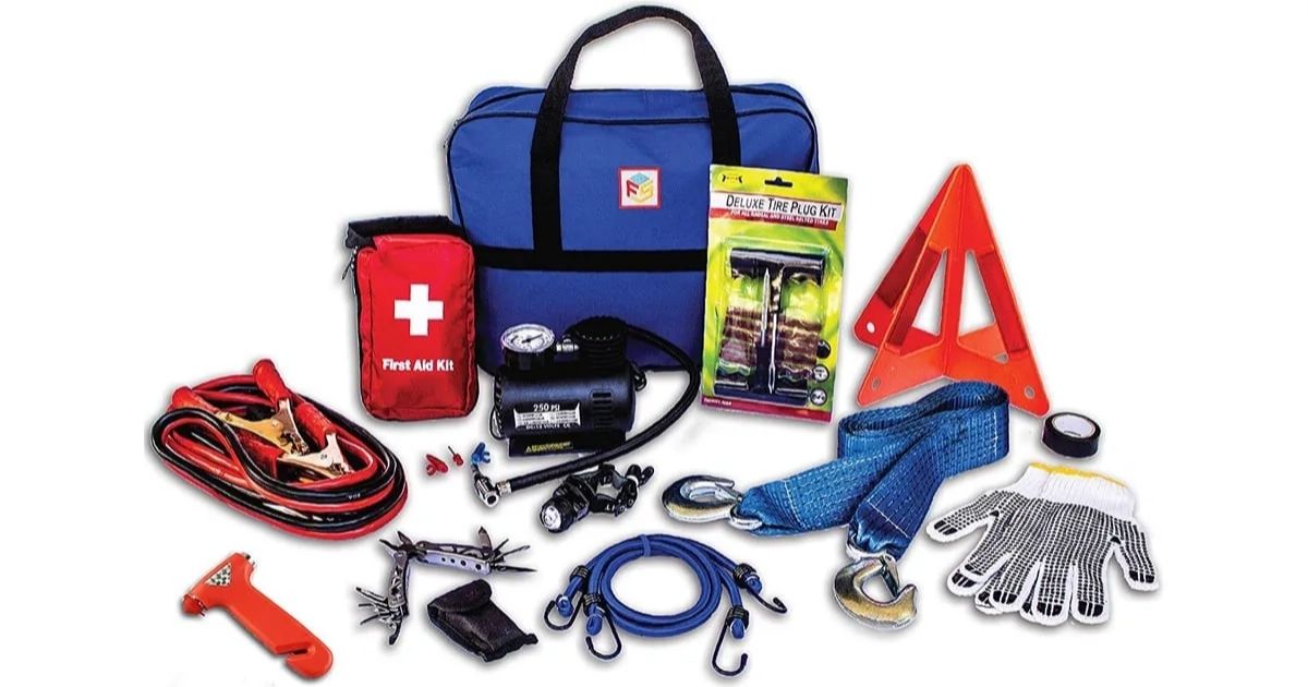 Must-Have Car Emergency Kit for Safe 2024 Road Trips with Kids