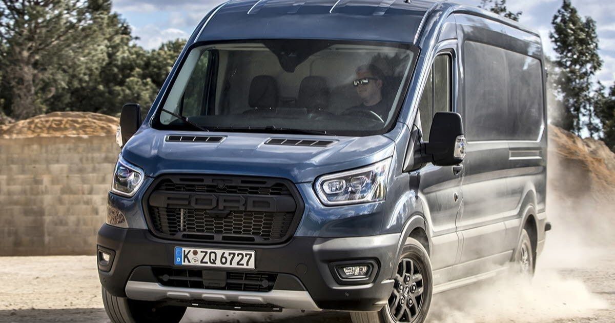 How Much Does a Minivan Weigh? Comparing Models