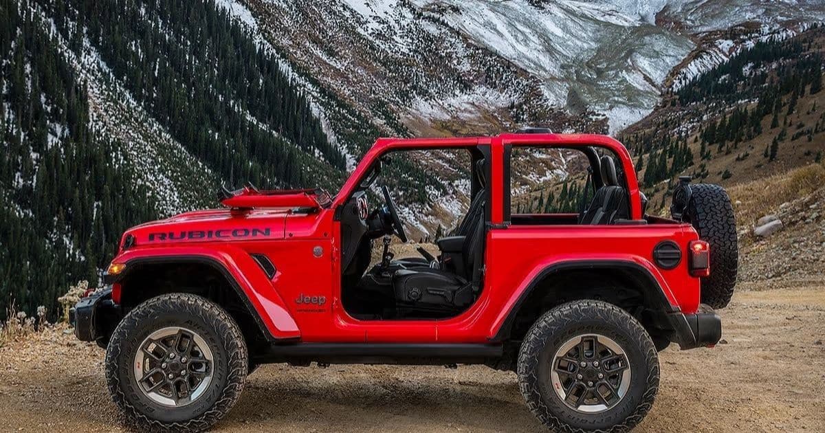 DID YOU KNOW? THE STORY BEHIND THE JEEP WAVE